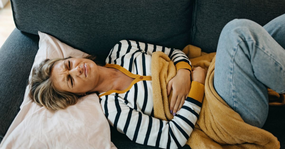Endometriosis Flare-Up Symptoms, Triggers, and Tips for Relief